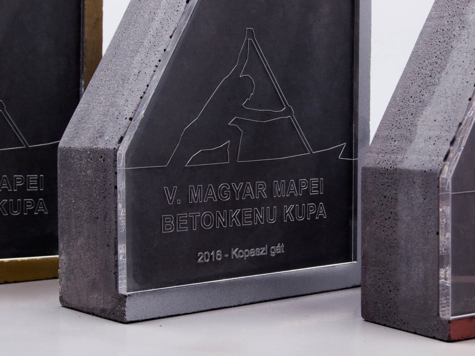 Concrete Trophies and Awards » AB Concrete Design and Business Gifts