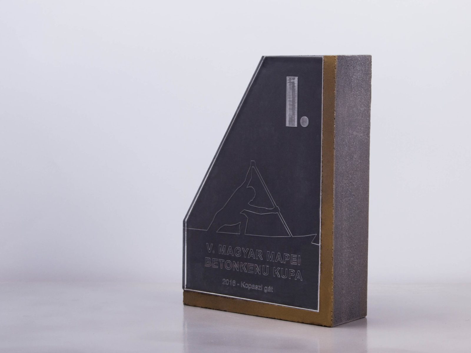 Concrete Trophies and Awards » AB Concrete Design and Business Gifts
