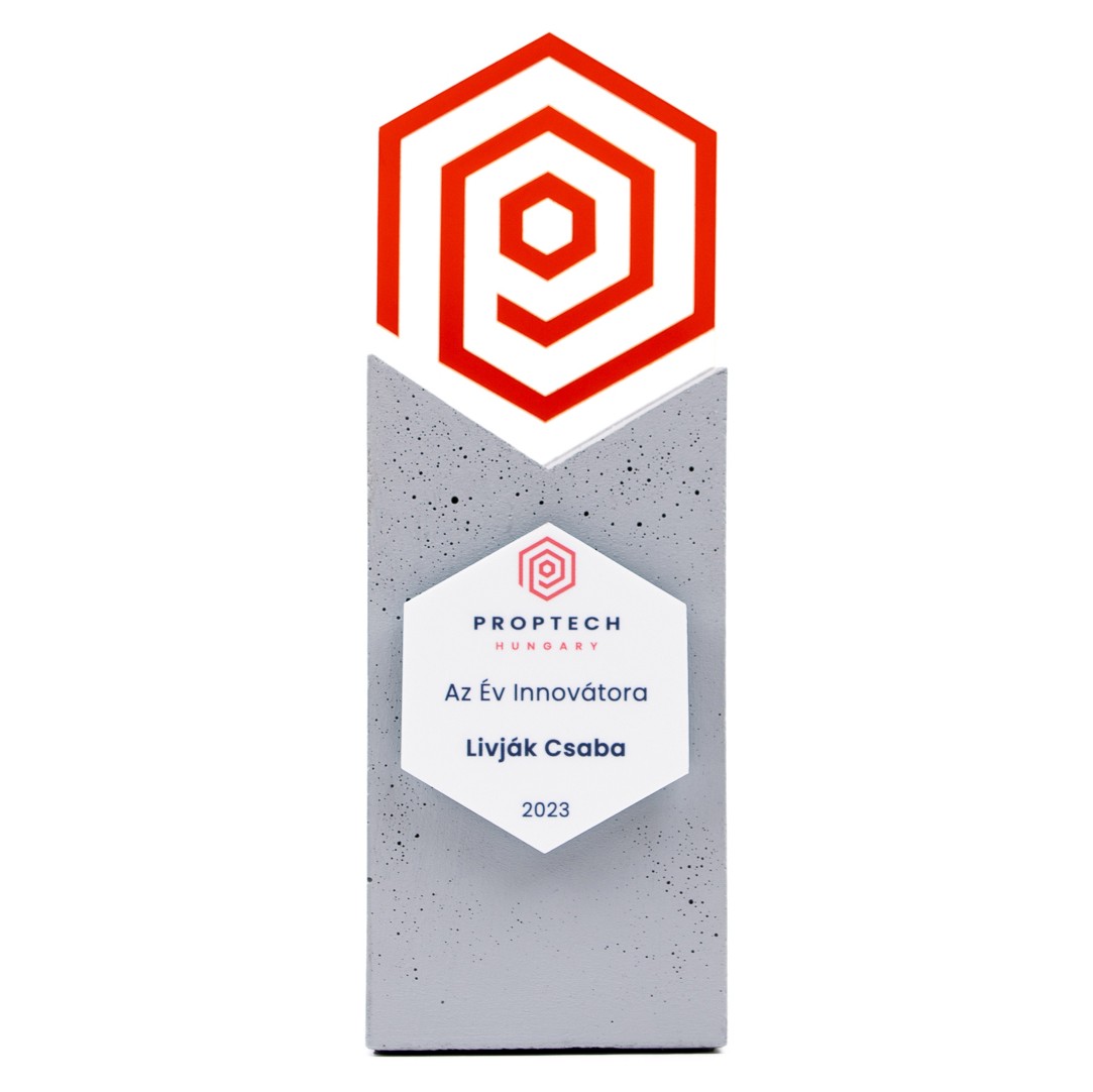 We created unique awards and badges for the Proptech Hungary Conference ...